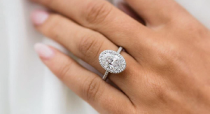 Oval vs Round Diamond: Which One to Choose? – Loose Grown Diamond