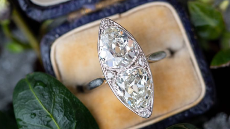 Oval vs Round Diamond: Which One to Choose? – Loose Grown Diamond
