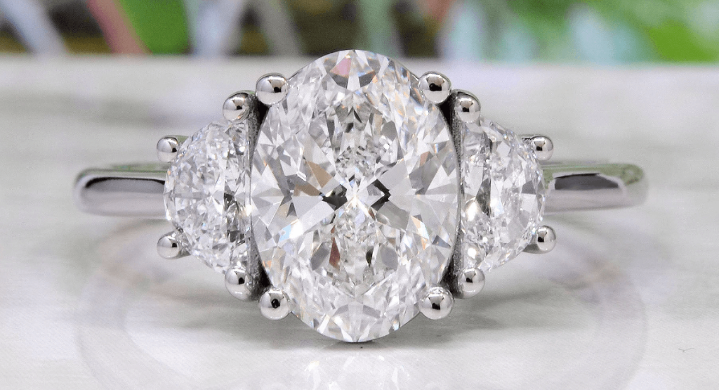 Half Moon Diamond: Express Your Feelings With An Impressive Cut – Loose ...