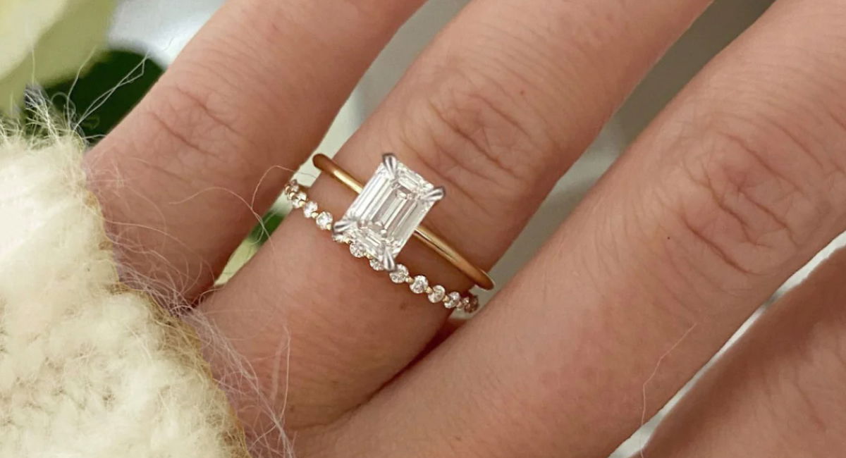 How To Choose a Wedding Band For Emerald Cut Engagement Ring